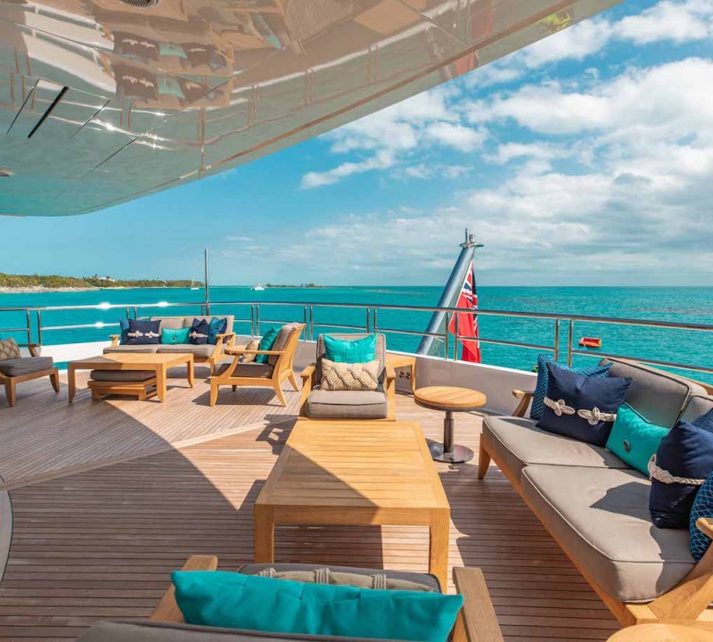 Beautifully refitted 1999 Trinity Superyacht THEMIS leaving Fort ...